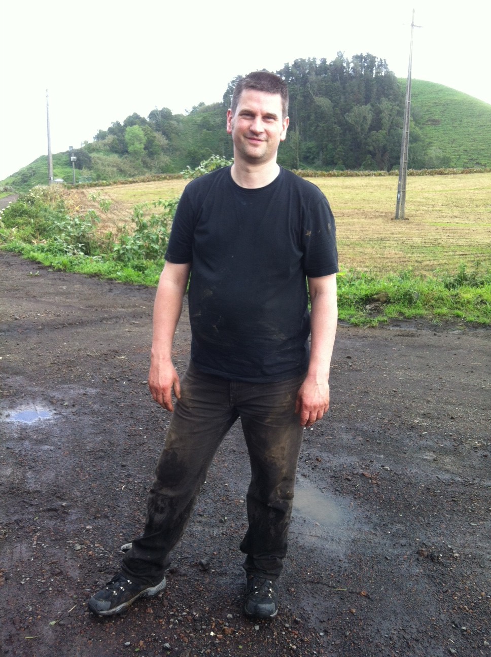 Pete after a day of hard work – Kille and Morgan lab group - Cardiff ...